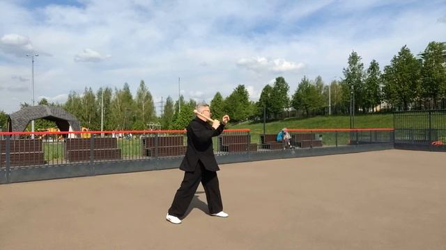 Тренировка с палочкой для Тайцзи (6)