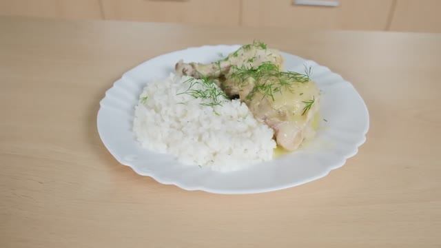 Tupperware Moscow | Кастрюля «Universal» (4 л): курица с апельсиновым соком