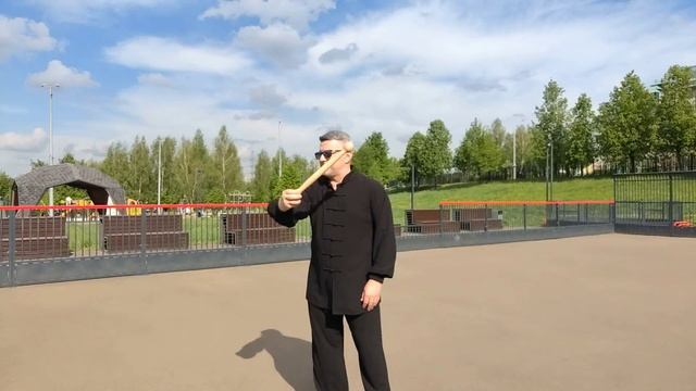 Тренировка с палочкой для Тайцзи (12)