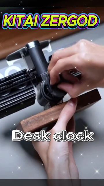 Настольные Часы Раскладушка С Механическим Перелистыванием !