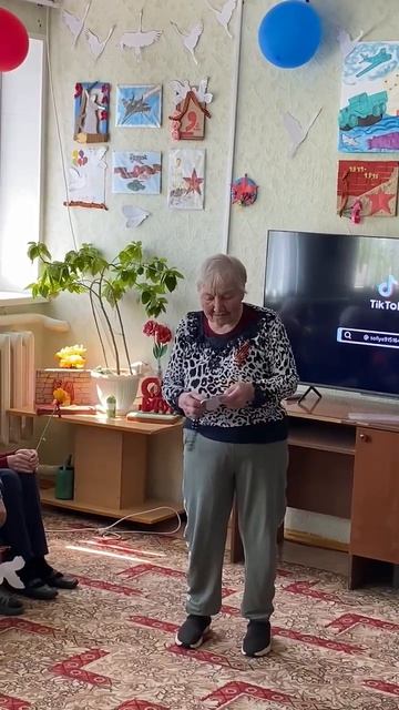 Алексеева В.В. - стихи о войне