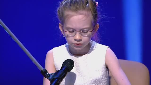 Виктория Старикова 8 лет Жить в твоей головеcover  Земфира