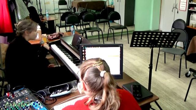 Глаза на песке-1я - Советское ретро. Высокая тесситура, диапазон. Интонации. Анастасия Щелканова.