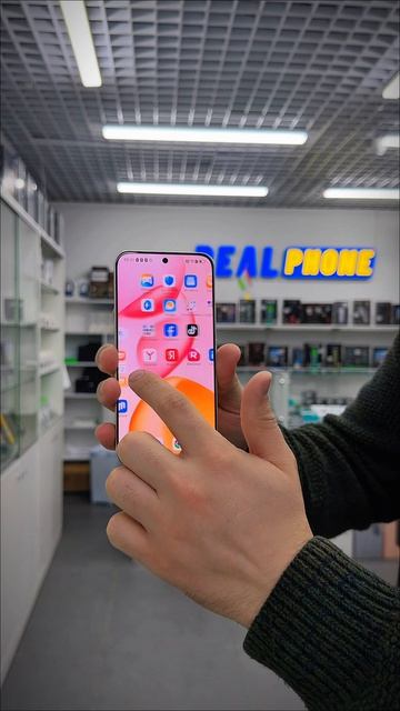 IPHONE 17 PRO MAX VS HONOR 400 REALPHONE МОСКВА 2026