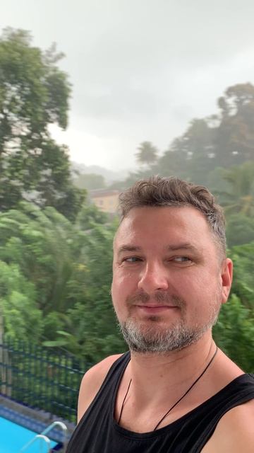 Двинули в центр острова 🏝️ Дождь ☔️ и джунгли 🌴👉 Шри-Ланка 🇱🇰  #адвайзерытревел #peradeniya
