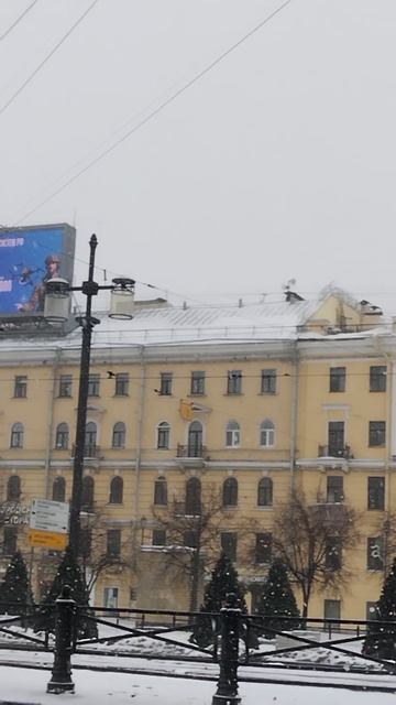 В метельной тайне невесомой