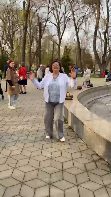 Танцы 💃🕺