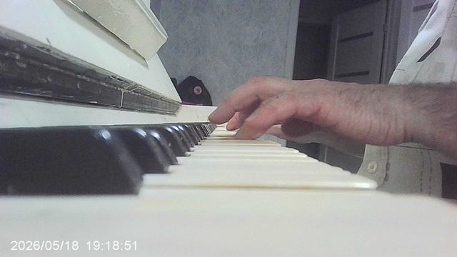 Пианино: импровизация минорная