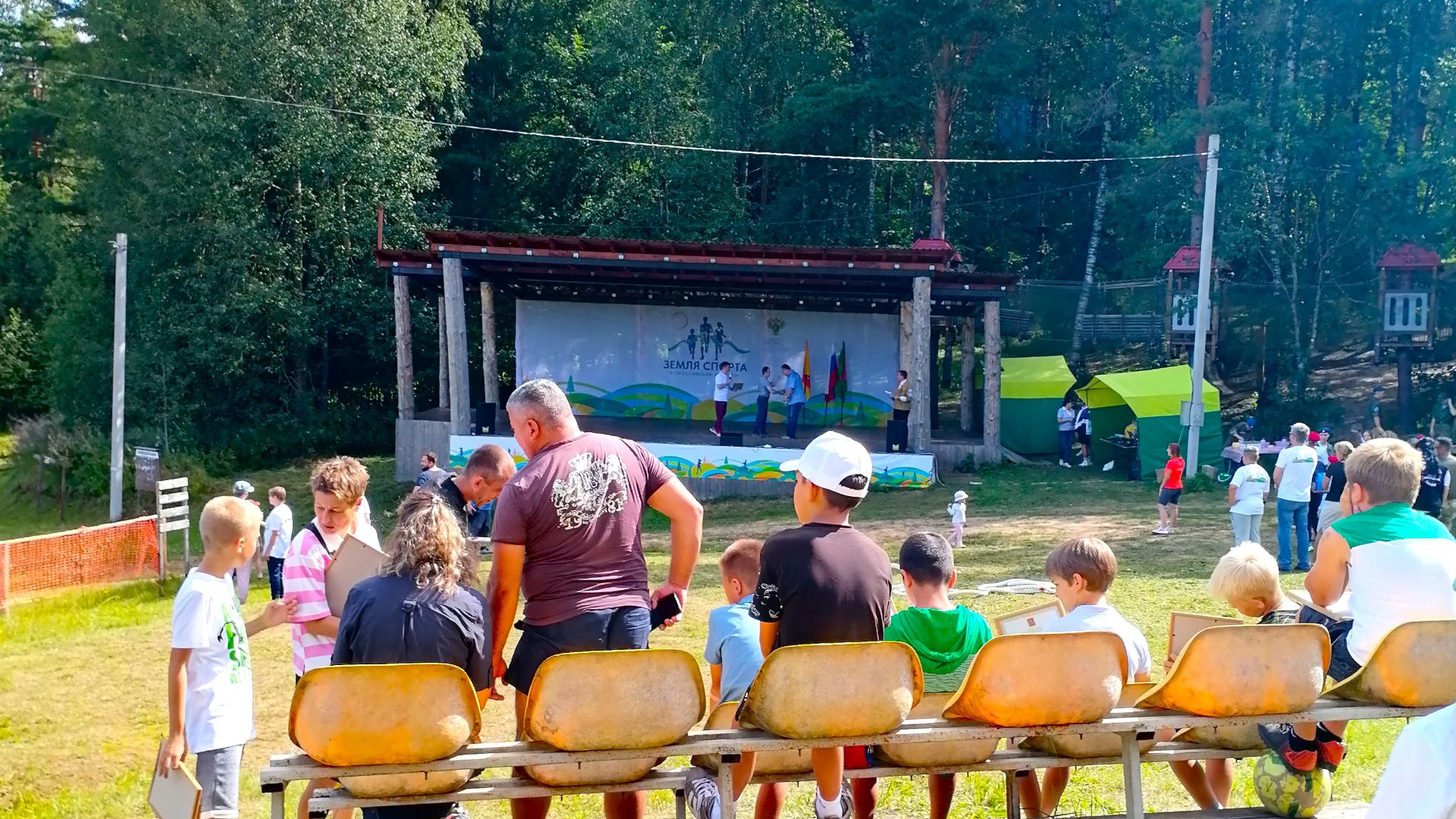 Спортивное мероприятие «Земля спорта» в День физкультурника. Третья серия
