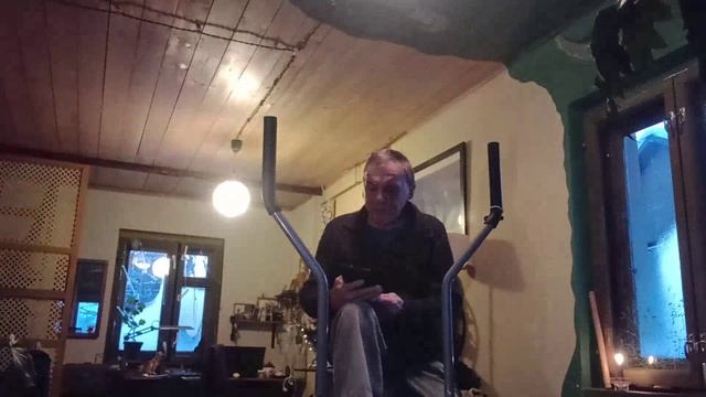 Она моя должница... лап 29
