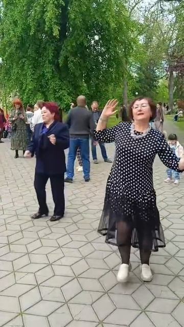 Танцы 💃