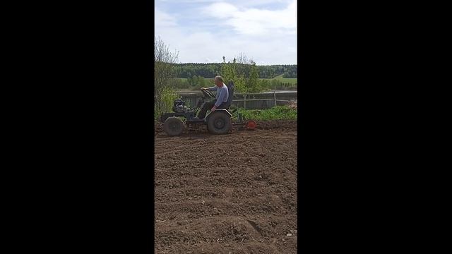 Недоплуг он тоже пашет