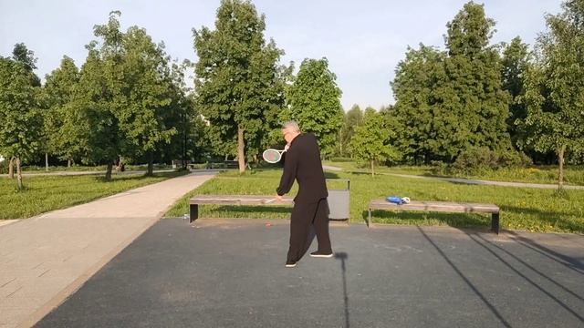 Упражнения с ракеткой для Тайцзи (4)