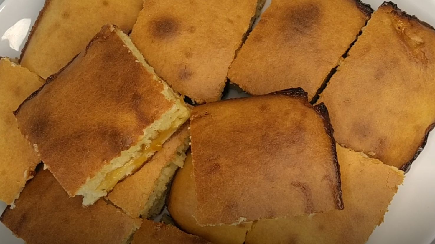 Пирог на кефире с джемом (вареньем). Простой рецепт пирога. Вкусняшка к чаю