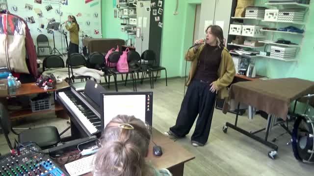 Жить и верить. Из к/ма Лука (Излечить страх)  До и на концерте. Даша Еремеева-Эстрада.