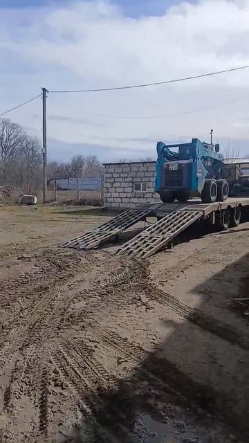 SUNWARD SWL4028 — погрузка на трал после ремонта гидравлики. Отремонтировали, теперь работать!