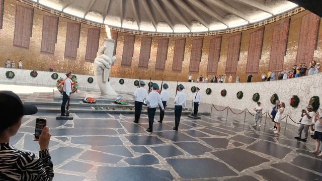 Мамаев курган. Караул.