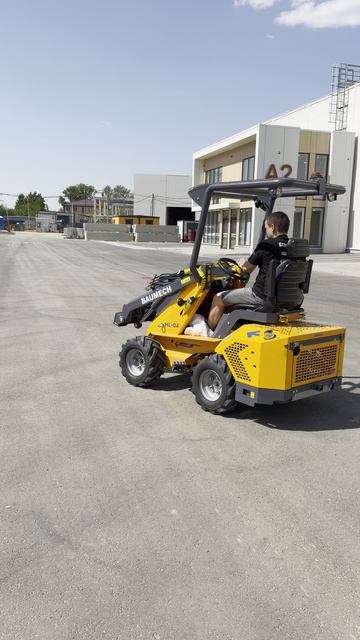 Универсальный мини-погрузчик Baumech ML-04 с  Zongshen GB750 V-Twin шарнирно сочлененный (переломка)