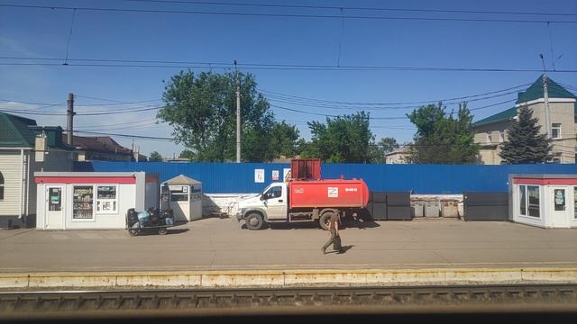 Газон Некст мусоровоз
