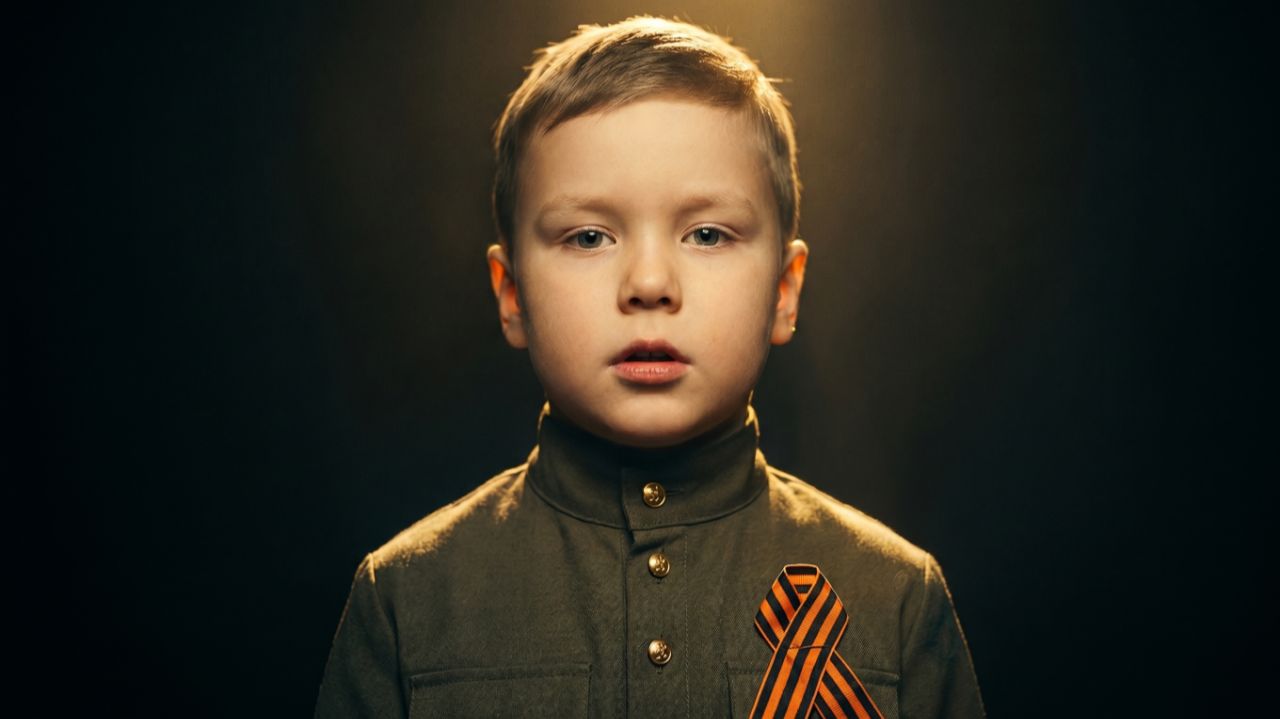 С дедом на парад. Москаленко Матвей. Детский Сад №216. Фестиваль "Арт Звезда"