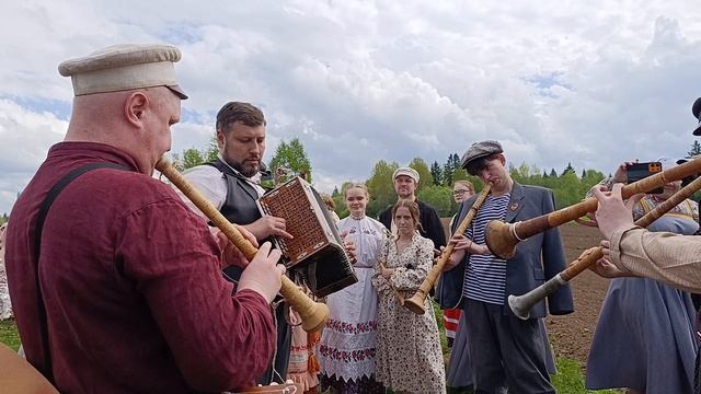 Когда рожок встретил гармонь: живой диалог традиций | Фестиваль «Влюблён в лён»