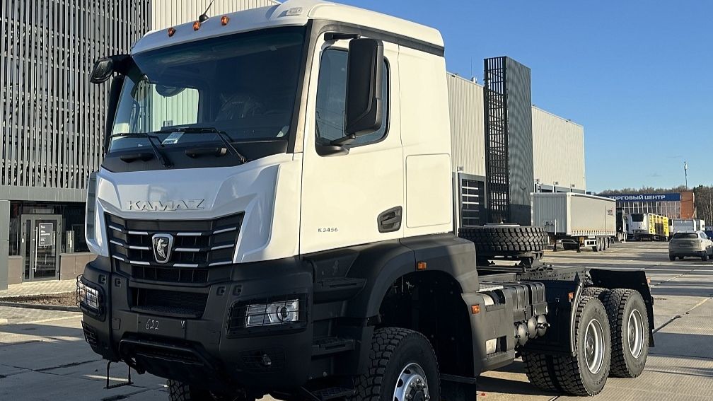 Седельный тягач КАМАЗ 65955-40792-AA серии К5