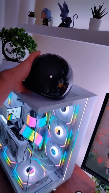 Showcasing  OBBOTO  the emotional Glowbot ! 🫠🙃🫨