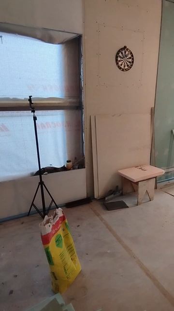 Марфа на подоконнике.