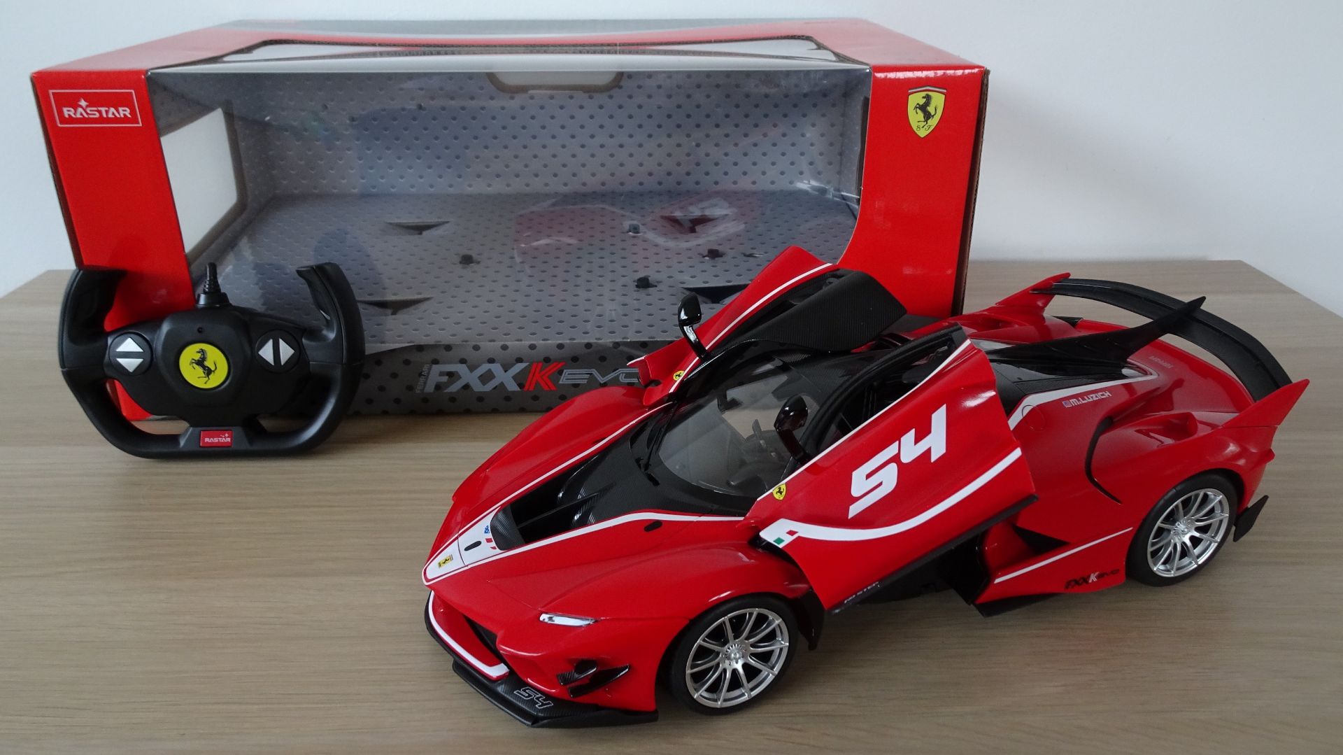Rastar Ferrari FXX-K Evo 1:14 Scale RC Car