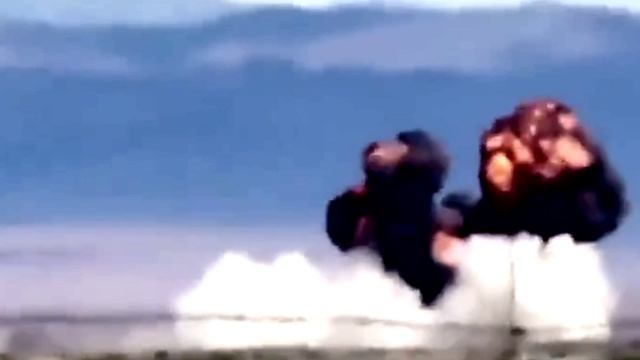 На авиашоу разбились 2 истребителя ВМС США