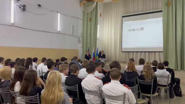 «Лекции для школьников по ПДД — взгляд изнутри»