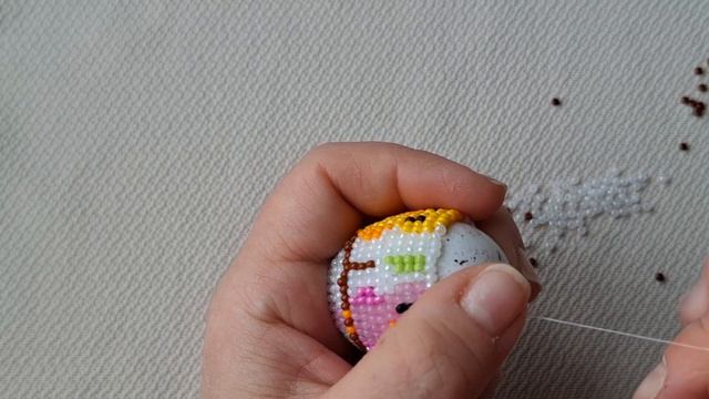 Игрушки из бисера. Брелок "Птички". 2 часть.