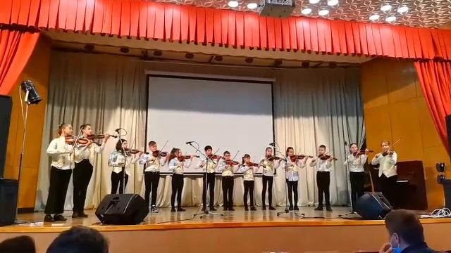 Герман  Привет,  Долли!  сводный  ансамбль Виолино и Озорные нотки  ДМШ  № 13