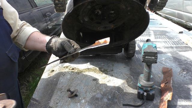 Точим нож для газонокосилки #割草机 #lawn mower