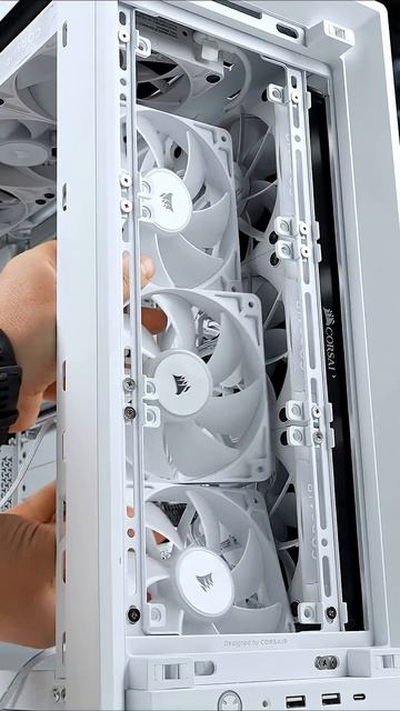 Let's Build a PC Fully Modular, Fully Water Cooled Corsair 4000D