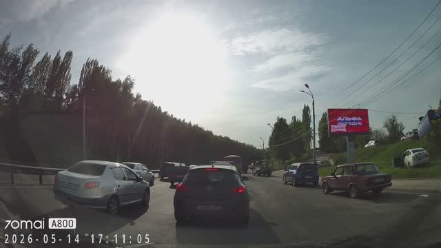 ДТП на Ларина, 14.05.2026