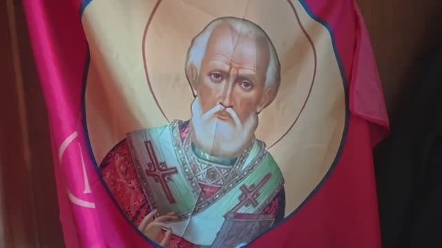 Святитель Николай! Ты нам помогай!