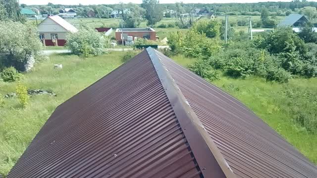 Вид с конька.