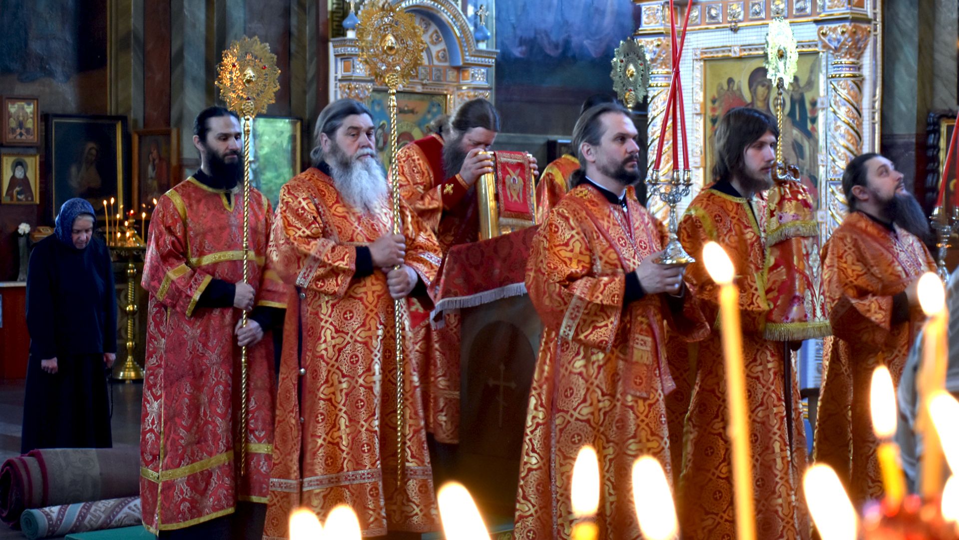 Чудотворец Николае, покажи дорогу в Рай...