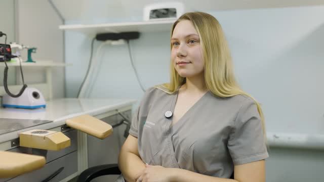 Дарья — зубной техник «Династии врачей».