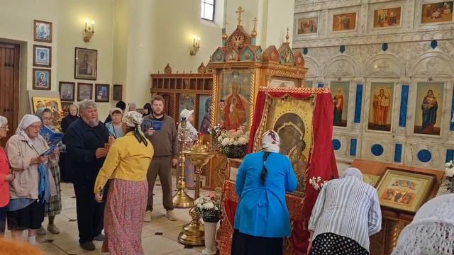 Молебен с акафистом пред Табынским образом