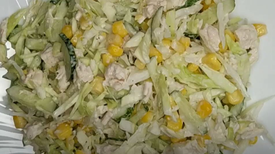 Самый вкусный летний салат. Готовлю на каждый день и на праздники, получается много и сытно