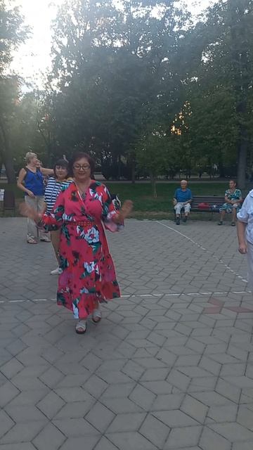 Танцы