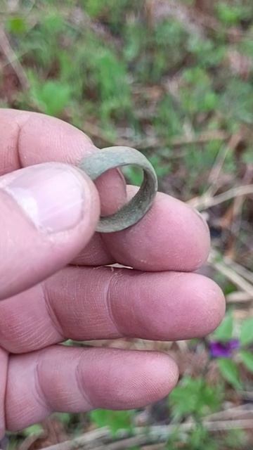 Вот такие раньше были обручальные кольца #shorts #коп  #metaldetecting #старина #кольцо