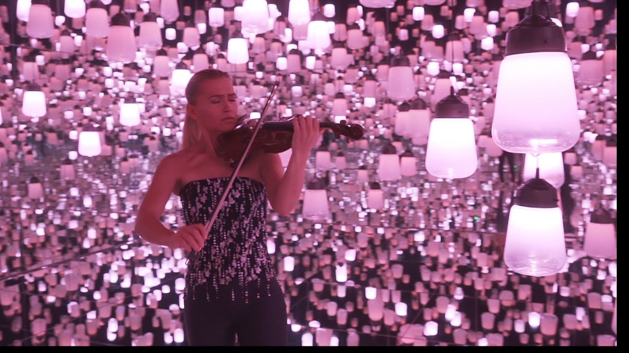 Mari Samuelsen - Richter November