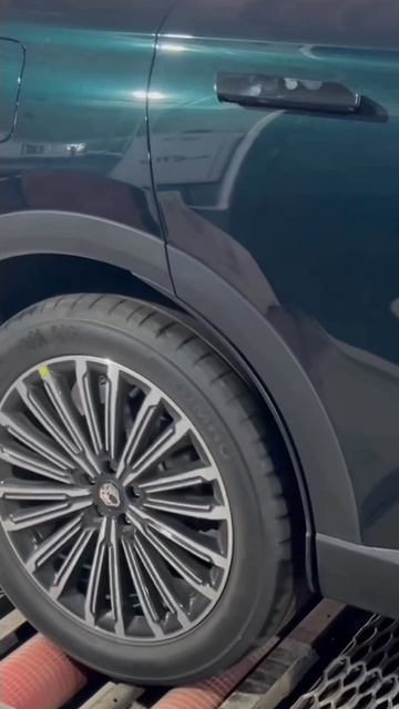 ПЕДАЛЬ В ПОЛ, А ОНА ЕДЕТ! Тормоза Chery Tiggo 9 сошли с ума на стенде..