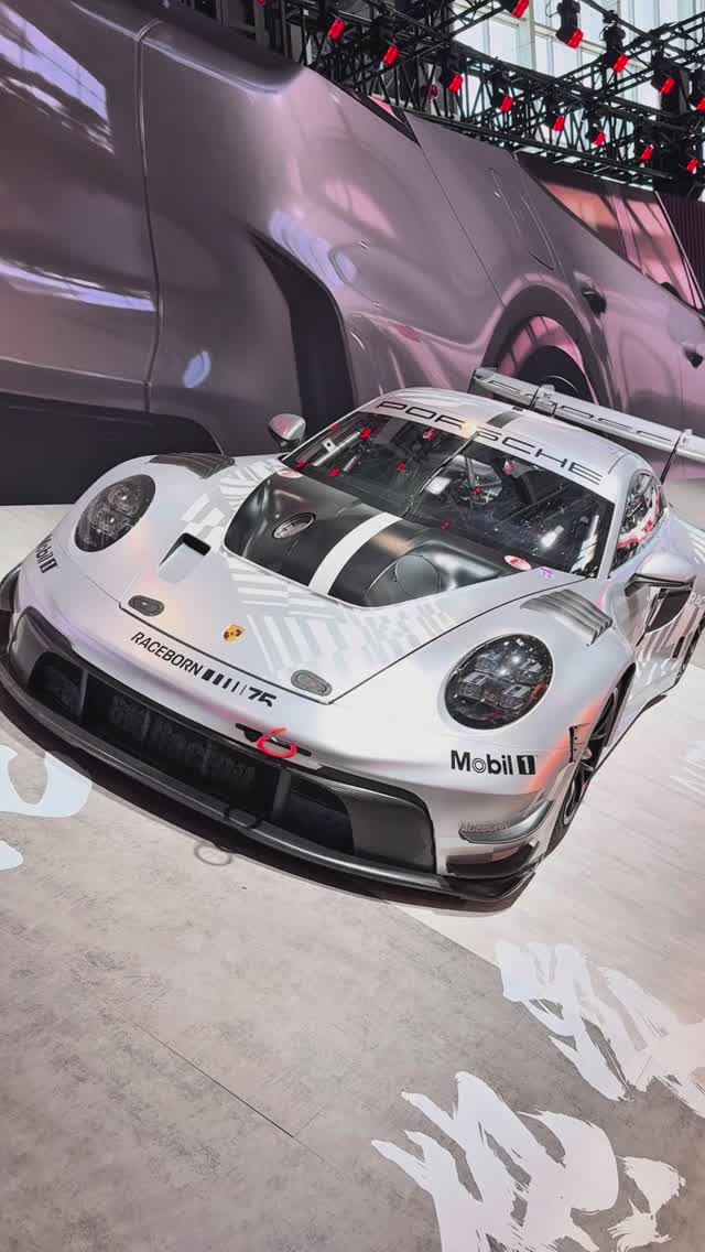 Стенд Porsche на Пекинском автосалоне 2026