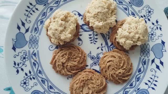 вкусный паштет из куриной грудки на ореховых печеньях