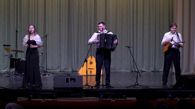 «Огней так много золотых» (К. Молчанов - Н. Доризо). Исп. Арина Силина и Иван Адыбаев Новосибирск