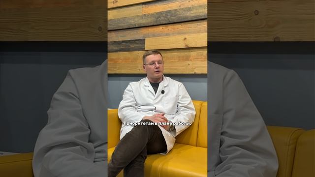 🦋Первичный разбор: пациентка с Наllux valgus — нужна ли операция